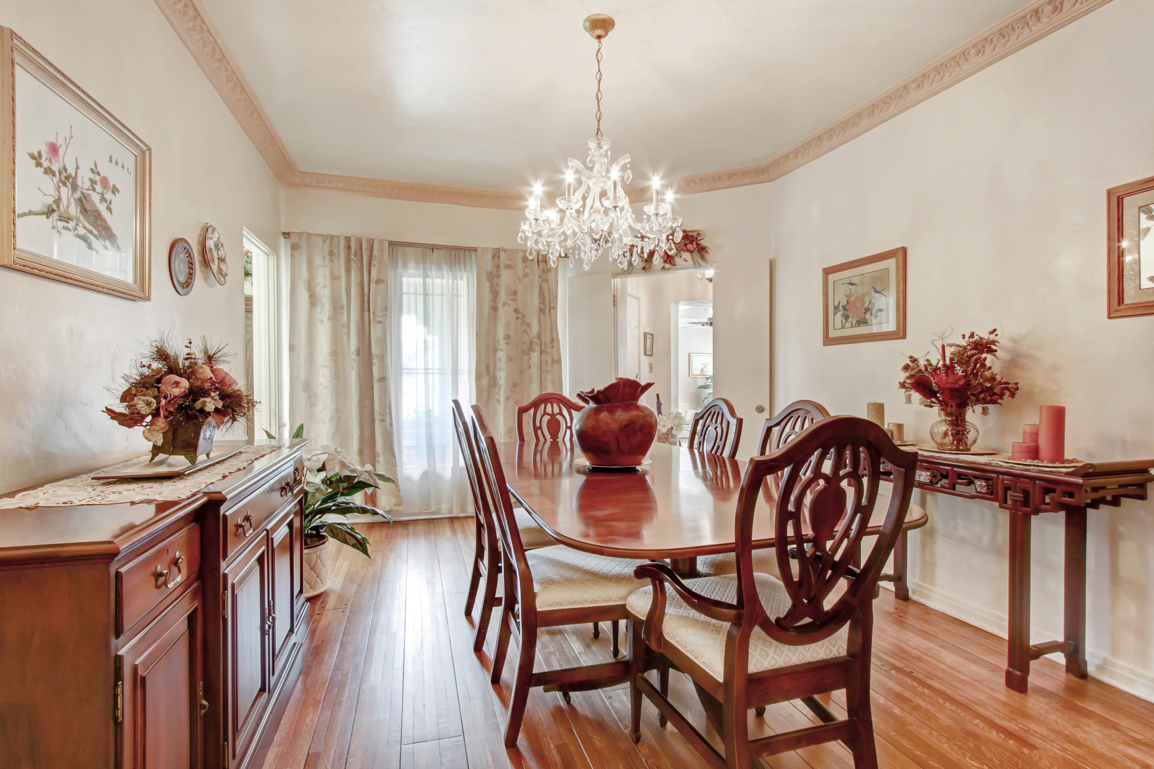 Stunning Features of the Los Angeles Spanish Duplex - A Los Angeles ...